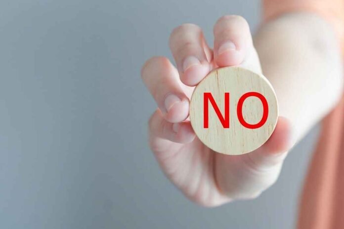 7 Signs of Stupidity: How to Spot and Avoid It